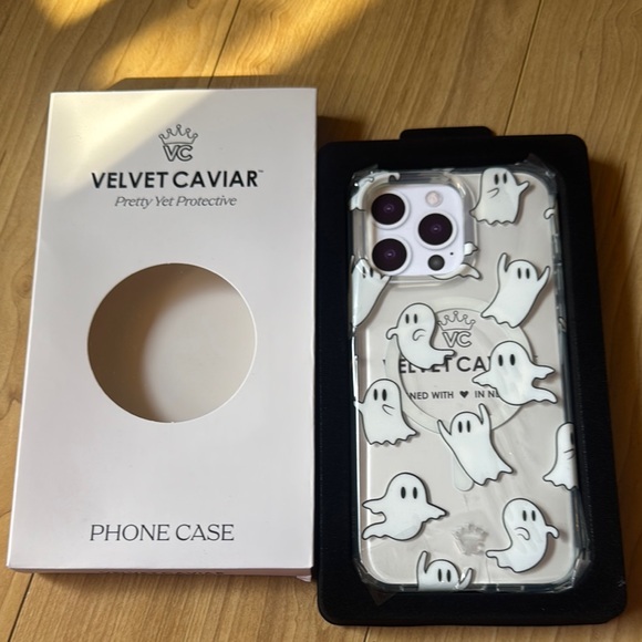 Velvet Caviar | Cell Phones & Accessories | Velvet Caviar Ghost Design ...